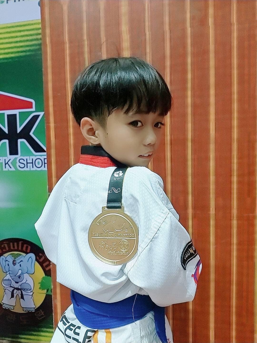 ด.ญ.กัญญ พัชร อินทโมรา ได้รับเหรียญทอง ในการแข่งขันเทควันโด